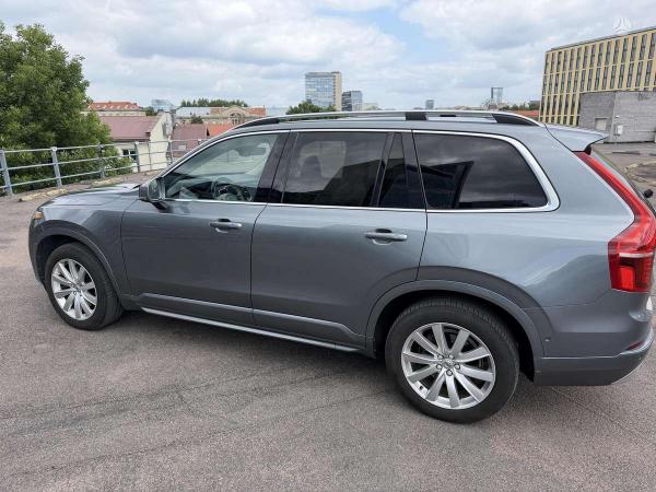 Grey Volvo XC90 2017 in Vilnius, with an engine capacity of 1.97 L and mileage of 130 thousand km for 21900 €, photo 8 on AUTOMOTO.COM.LV