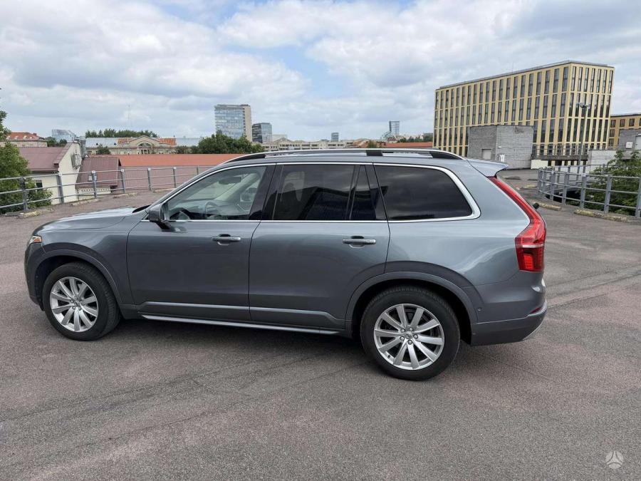 Pelēks Volvo XC90 2017 Viļņa, ar dzinēja tilpumu 1.97 L un nobraukumu 130 tūkst. km par 21900 €, foto 10 vietnē AUTOMOTO.COM.LV