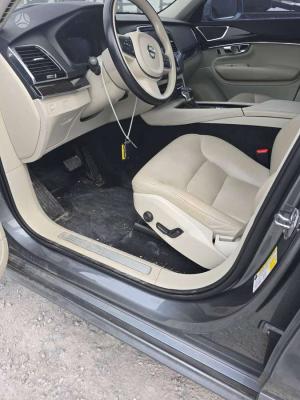 Pelēks Volvo XC90 2017 Viļņa, ar dzinēja tilpumu 1.97 L un nobraukumu 170 tūkst. km par 10400 €, foto 16 vietnē AUTOMOTO.COM.LV