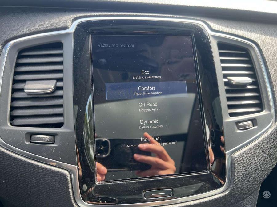 Pelēks Volvo XC90 2017 Kauņa, ar dzinēja tilpumu 1.97 L un nobraukumu 313 tūkst. km par 7400 €, foto 30 vietnē AUTOMOTO.COM.LV