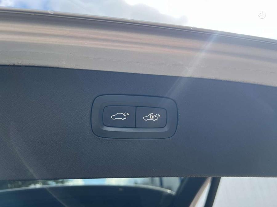 Pelēks Volvo XC90 2017 Kauņa, ar dzinēja tilpumu 1.97 L un nobraukumu 313 tūkst. km par 7400 €, foto 46 vietnē AUTOMOTO.COM.LV