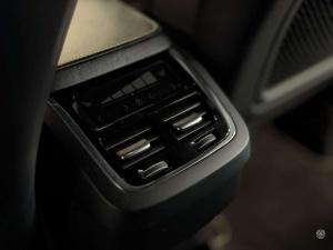 Pelēks Volvo XC90 2017 Klaipėda, ar dzinēja tilpumu 1.97 L un nobraukumu 294 tūkst. km par 20900 €, foto 19 vietnē AUTOMOTO.COM.LV