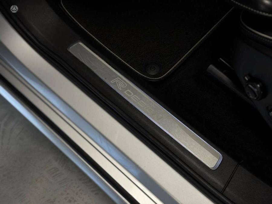 Pelēks Volvo XC90 2017 Klaipėda, ar dzinēja tilpumu 1.97 L un nobraukumu 294 tūkst. km par 20900 €, foto 33 vietnē AUTOMOTO.COM.LV