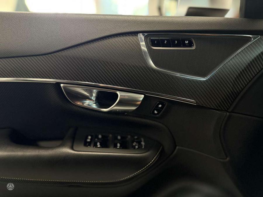 Pelēks Volvo XC90 2017 Klaipėda, ar dzinēja tilpumu 1.97 L un nobraukumu 294 tūkst. km par 20900 €, foto 38 vietnē AUTOMOTO.COM.LV