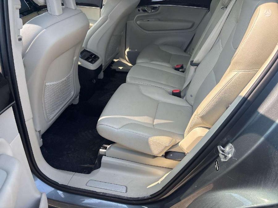 Pelēks Volvo XC90 2017 Klaipėda, ar dzinēja tilpumu 1.97 L un nobraukumu 165 tūkst. km par 10200 €, foto 12 vietnē AUTOMOTO.COM.LV