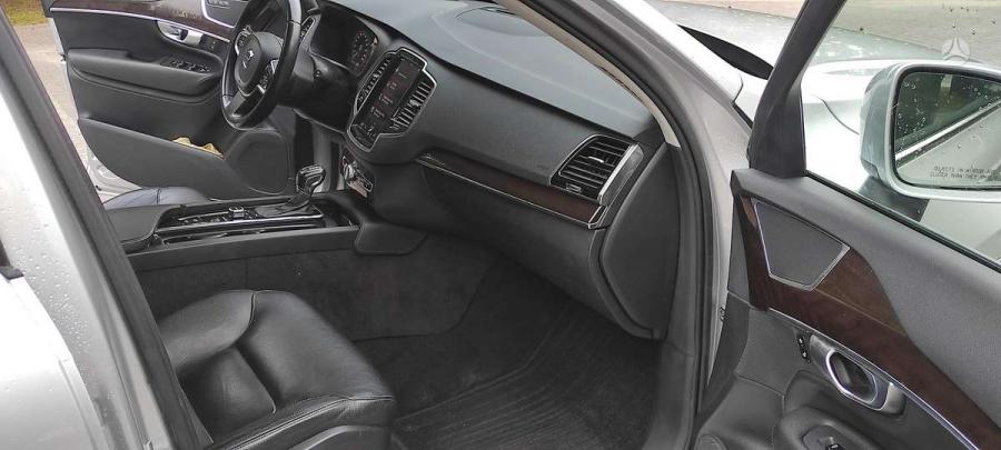 Pelēks Volvo XC90 2017 Kauņa, ar dzinēja tilpumu 1.97 L un nobraukumu 122 tūkst. km par 23200 €, foto 8 vietnē AUTOMOTO.COM.LV