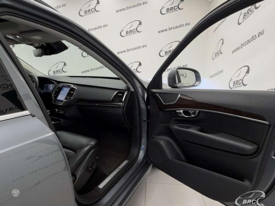 Grey Volvo XC90 2017 in Vilnius, with an engine capacity of 1.97 L and mileage of 280 thousand km for 13900 €, photo 10 on AUTOMOTO.COM.LV