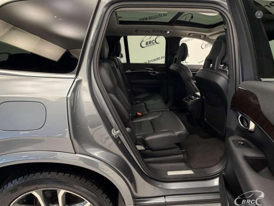 Grey Volvo XC90 2017 in Vilnius, with an engine capacity of 1.97 L and mileage of 280 thousand km for 13900 €, photo 12 on AUTOMOTO.COM.LV
