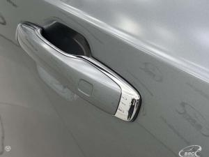 Grey Volvo XC90 2017 in Vilnius, with an engine capacity of 1.97 L and mileage of 280 thousand km for 13900 €, photo 22 on AUTOMOTO.COM.LV