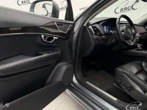 Grey Volvo XC90 2017 in Vilnius, with an engine capacity of 1.97 L and mileage of 280 thousand km for 13900 €, photo 23 on AUTOMOTO.COM.LV