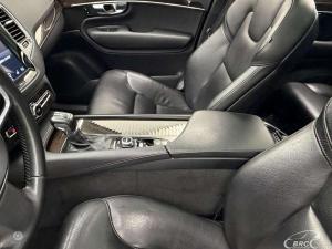 Grey Volvo XC90 2017 in Vilnius, with an engine capacity of 1.97 L and mileage of 280 thousand km for 13900 €, photo 28 on AUTOMOTO.COM.LV