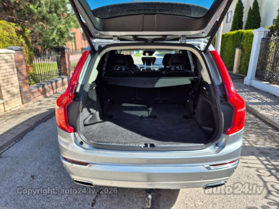 Grey Volvo XC90 2017 in Tartu, with an engine capacity of 2.00 L and mileage of 220 thousand km for 25500 €, photo 15 on AUTOMOTO.COM.LV