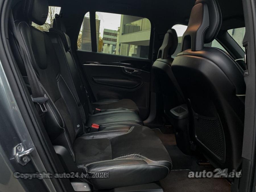 Pelēks Volvo XC90 2017 Tallina, ar dzinēja tilpumu 2.00 L un nobraukumu 283 tūkst. km par 25000 €, foto 5 vietnē AUTOMOTO.COM.LV