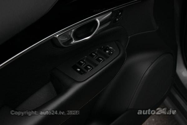 Volvo XC90 2017 Tallina vietnē Pelēks Volvo XC90 2017 Tallina, ar dzinēja tilpumu 2.00 L un nobraukumu 283 tūkst. km par 25000 €, foto 10 vietnē AUTOMOTO.COM.LV