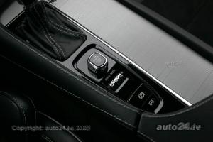 Pelēks Volvo XC90 2017 Tallina, ar dzinēja tilpumu 2.00 L un nobraukumu 283 tūkst. km par 25000 €, foto 13 vietnē AUTOMOTO.COM.LV