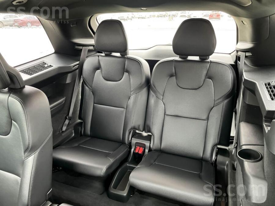 Pelēks Volvo XC90 2018 Ogre, ar dzinēja tilpumu 2.00 L un nobraukumu 108 tūkst. km par 35000 €, foto 9 vietnē AUTOMOTO.COM.LV