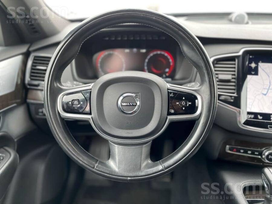 Pelēks Volvo XC90 2018 Ogre, ar dzinēja tilpumu 2.00 L un nobraukumu 108 tūkst. km par 35000 €, foto 11 vietnē AUTOMOTO.COM.LV