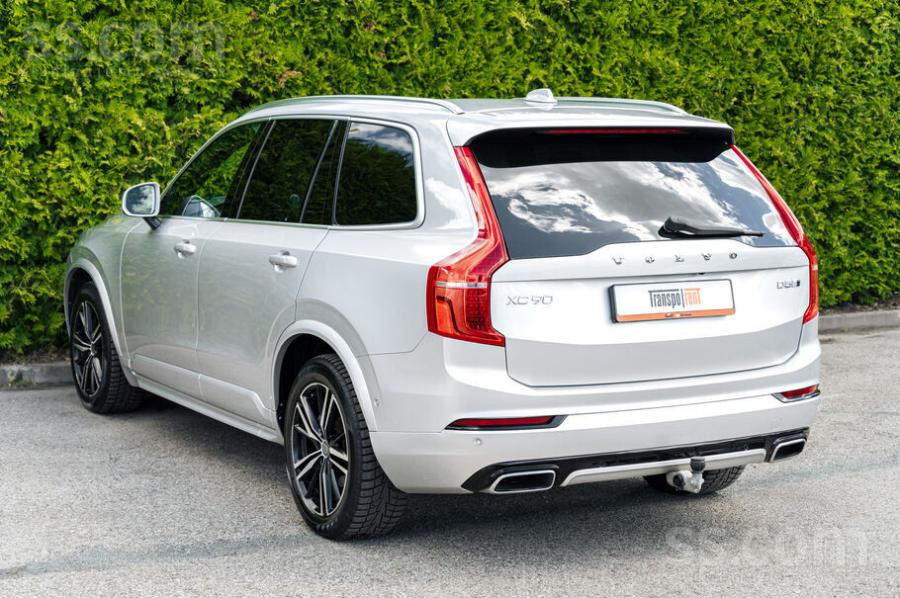Pelēks Volvo XC90 2018 Rīga, ar dzinēja tilpumu 2.00 L un nobraukumu 128 tūkst. km par 29500 €, foto 11 vietnē AUTOMOTO.COM.LV