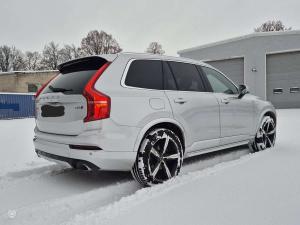 Grey Volvo XC90 2018 in Silute, with an engine capacity of 1.97 L and mileage of 215 thousand km for 18999 €, photo 4 on AUTOMOTO.COM.LV