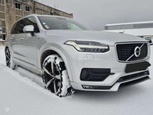 Grey Volvo XC90 2018 in Silute, with an engine capacity of 1.97 L and mileage of 215 thousand km for 18999 €, photo 5 on AUTOMOTO.COM.LV
