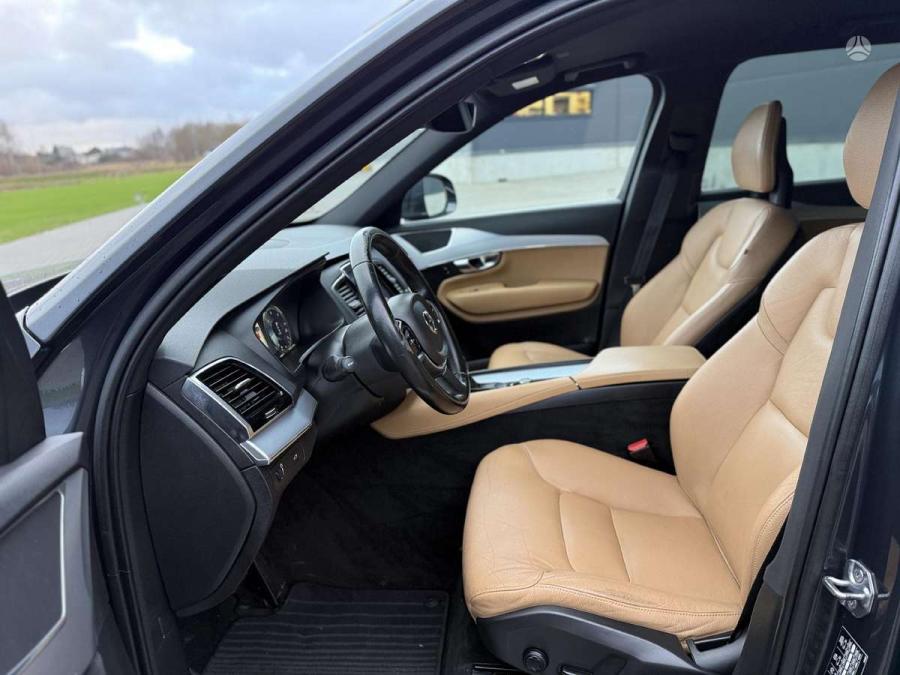 Pelēks Volvo XC90 2018 Šauļi, ar dzinēja tilpumu 1.97 L un nobraukumu 230 tūkst. km par 18800 €, foto 14 vietnē AUTOMOTO.COM.LV