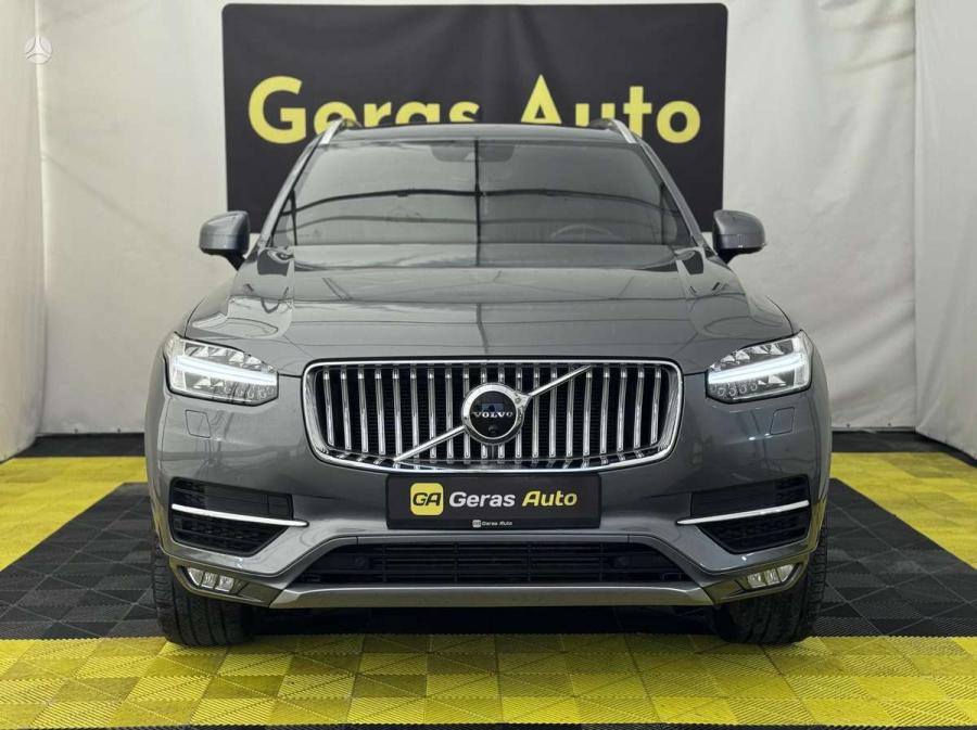 Pelēks Volvo XC90 2018 Viļņa, ar dzinēja tilpumu 1.97 L un nobraukumu 77 tūkst. km par 28450 €, foto 2 vietnē AUTOMOTO.COM.LV