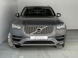 Grey Volvo XC90 2018 in Riga, with an engine capacity of 2.00 L and mileage of 238 thousand km for 24990 €, photo 3 on AUTOMOTO.COM.LV