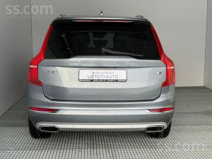 Grey Volvo XC90 2018 in Riga, with an engine capacity of 2.00 L and mileage of 238 thousand km for 24990 €, photo 4 on AUTOMOTO.COM.LV