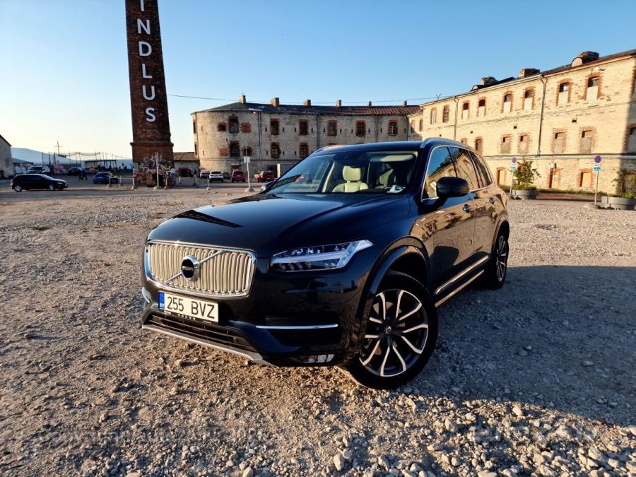 Pelēks Volvo XC90 2018 Tallina, ar dzinēja tilpumu 2.00 L un nobraukumu 108 tūkst. km par 33500 €, foto 1 vietnē AUTOMOTO.COM.LV