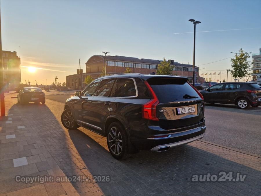 Pelēks Volvo XC90 2018 Tallina, ar dzinēja tilpumu 2.00 L un nobraukumu 108 tūkst. km par 33500 €, foto 18 vietnē AUTOMOTO.COM.LV