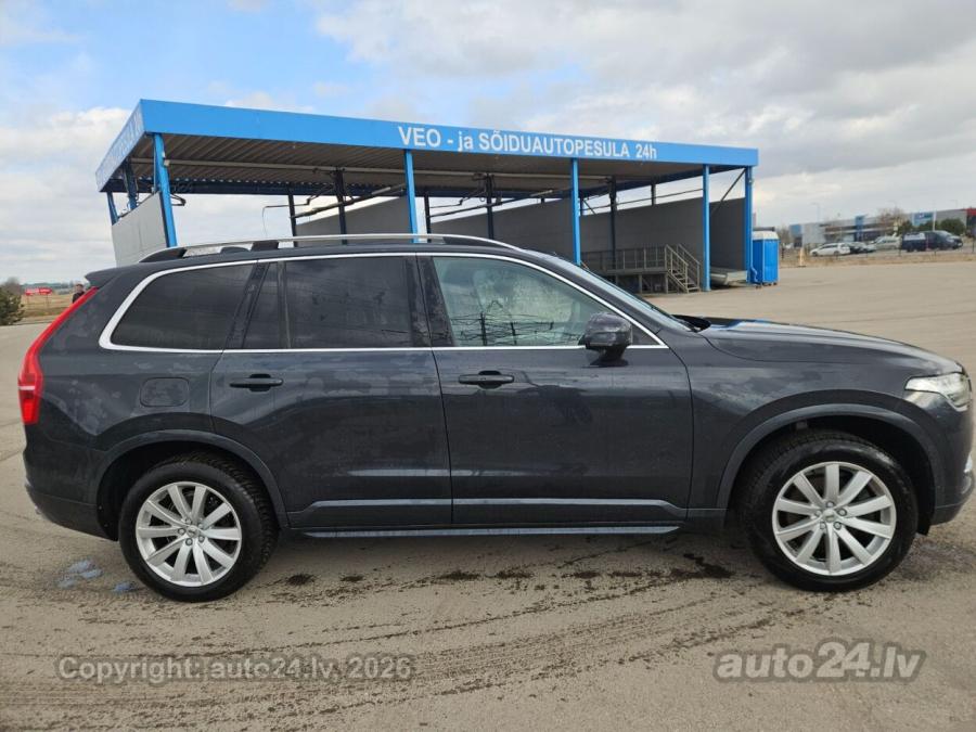 Grey Volvo XC90 2018 in Tartu, with an engine capacity of 2.00 L and mileage of 259 thousand km for 22750 €, photo 5 on AUTOMOTO.COM.LV