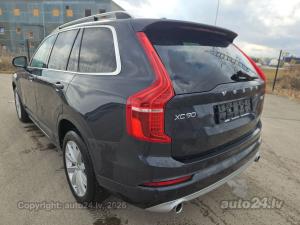 Grey Volvo XC90 2018 in Tartu, with an engine capacity of 2.00 L and mileage of 259 thousand km for 22750 €, photo 8 on AUTOMOTO.COM.LV