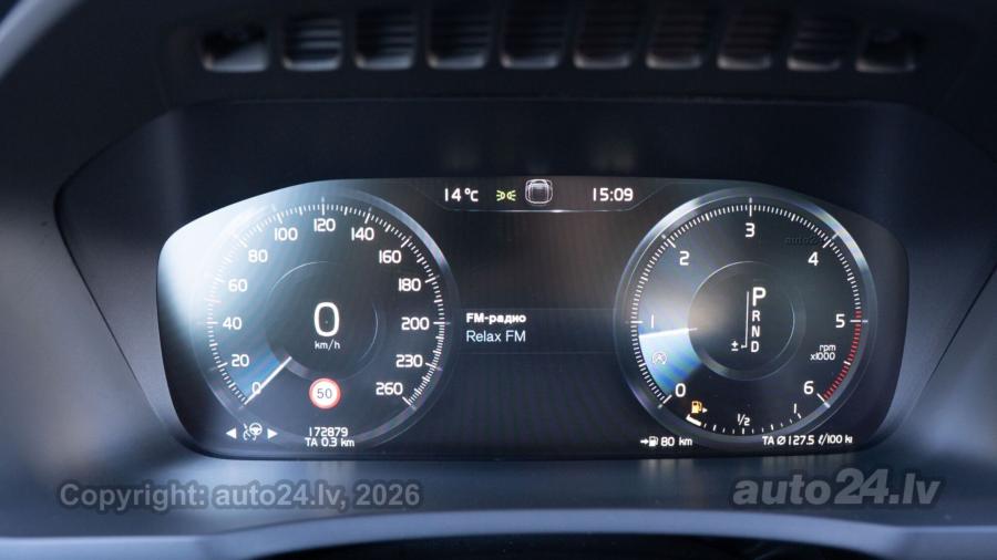 Grey Volvo XC90 2018 in Tallinn, with an engine capacity of 2.00 L and mileage of 173 thousand km for 28000 €, photo 12 on AUTOMOTO.COM.LV