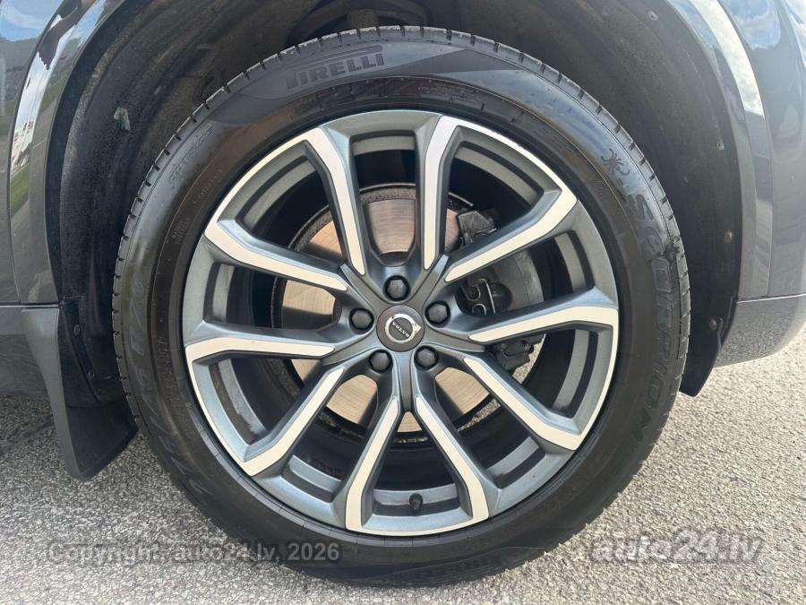 Grey Volvo XC90 2018 in Tallinn, with an engine capacity of 2.00 L and mileage of 116 thousand km for 28900 €, photo 5 on AUTOMOTO.COM.LV