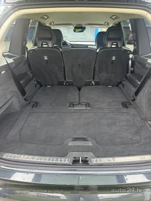 Grey Volvo XC90 2018 in Tallinn, with an engine capacity of 2.00 L and mileage of 116 thousand km for 28900 €, photo 11 on AUTOMOTO.COM.LV