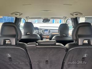 Grey Volvo XC90 2018 in Tallinn, with an engine capacity of 2.00 L and mileage of 116 thousand km for 28900 €, photo 12 on AUTOMOTO.COM.LV