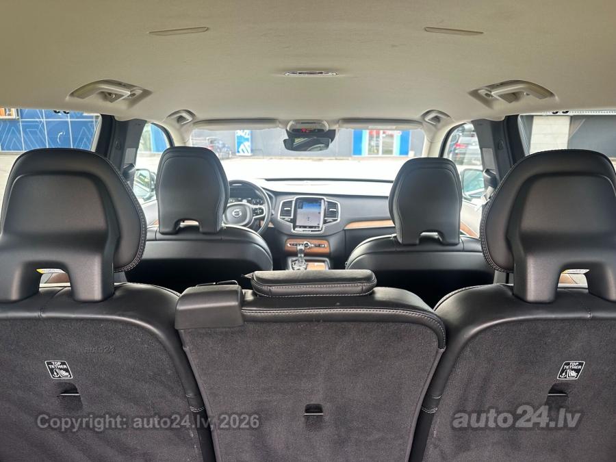 Grey Volvo XC90 2018 in Tallinn, with an engine capacity of 2.00 L and mileage of 116 thousand km for 28900 €, photo 12 on AUTOMOTO.COM.LV