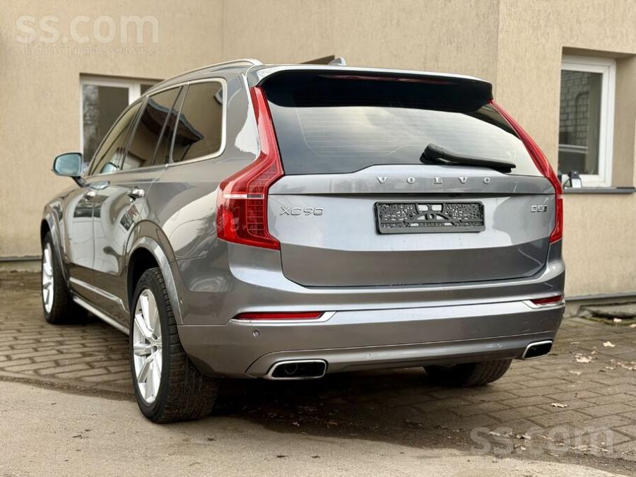 Grey Volvo XC90 2018 in Riga, with an engine capacity of 2.00 L and mileage of 0 thousand km for 27900 €, photo 4 on AUTOMOTO.COM.LV