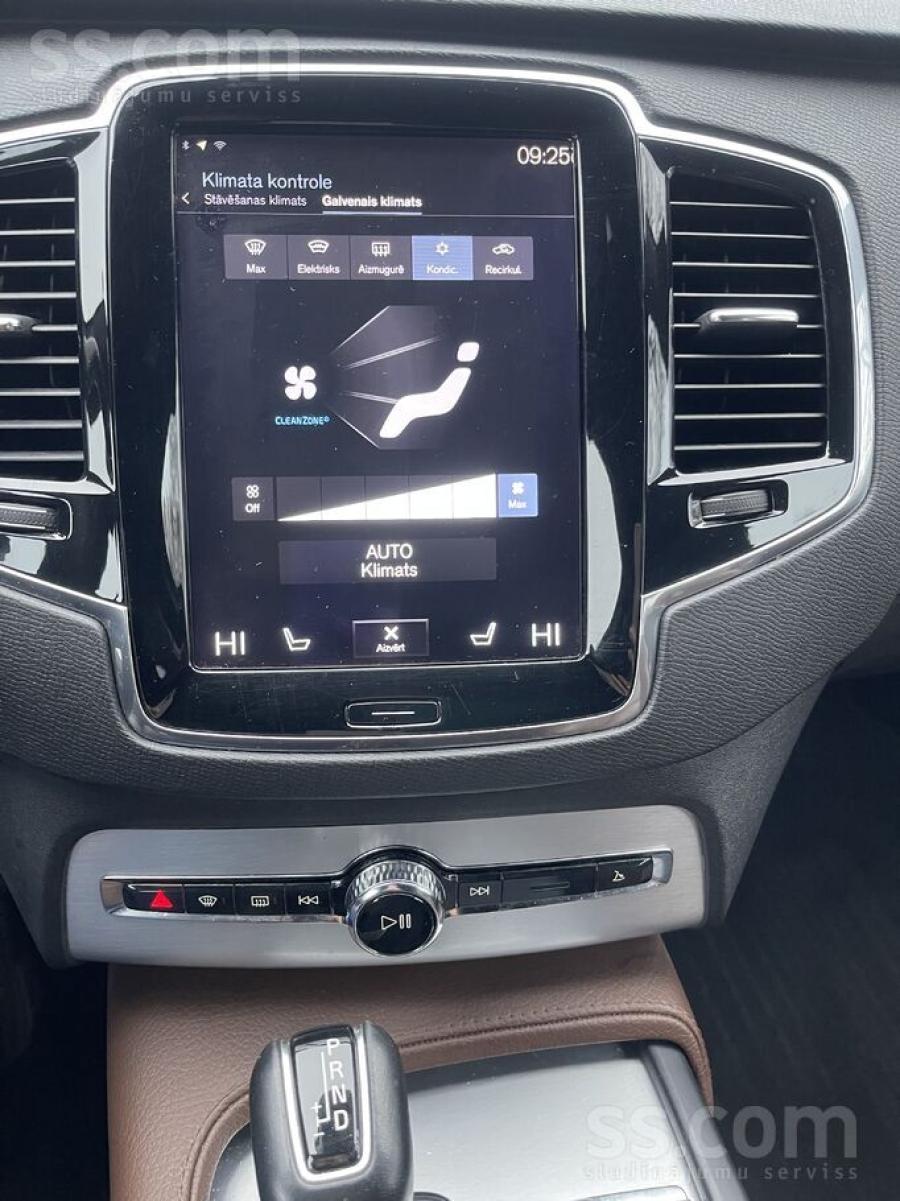Grey Volvo XC90 2018 in Riga, with an engine capacity of 2.00 L and mileage of 0 thousand km for 27900 €, photo 9 on AUTOMOTO.COM.LV