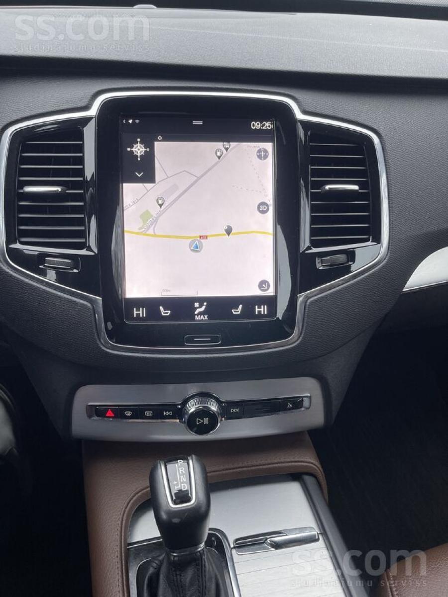 Grey Volvo XC90 2018 in Riga, with an engine capacity of 2.00 L and mileage of 0 thousand km for 27900 €, photo 10 on AUTOMOTO.COM.LV