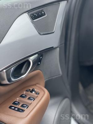 Grey Volvo XC90 2018 in Riga, with an engine capacity of 2.00 L and mileage of 0 thousand km for 27900 €, photo 17 on AUTOMOTO.COM.LV