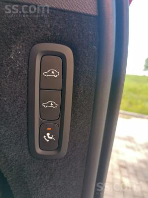 Pelēks Volvo XC90 2018 Daugavpils, ar dzinēja tilpumu 2.00 L un nobraukumu 351 tūkst. km par 21600 €, foto 13 vietnē AUTOMOTO.COM.LV