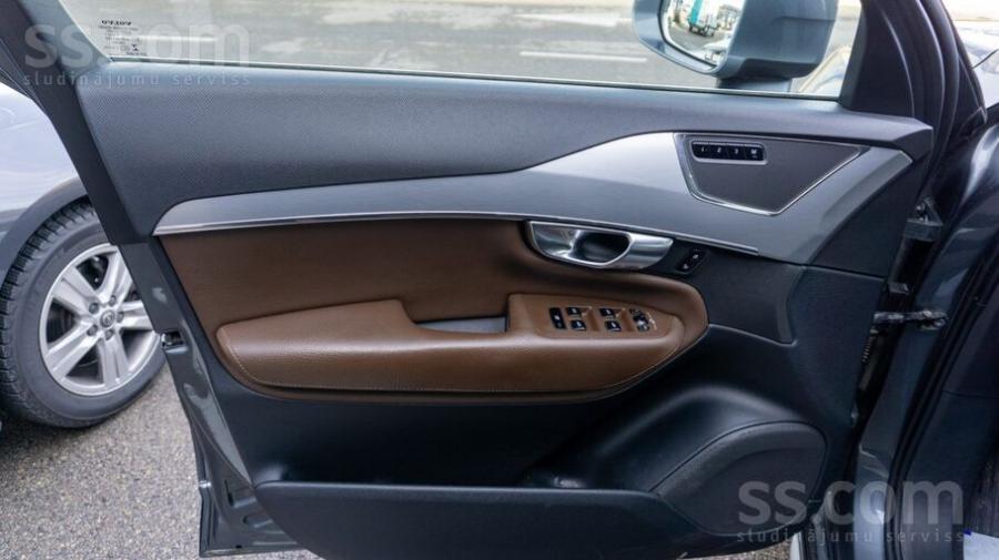 Grey Volvo XC90 2018 in Riga, with an engine capacity of 2.00 L and mileage of 243 thousand km for 22290 €, photo 25 on AUTOMOTO.COM.LV