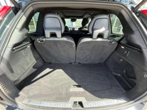 Grey Volvo XC90 2018 in Vilnius, with an engine capacity of 1.97 L and mileage of 248 thousand km for 24800 €, photo 23 on AUTOMOTO.COM.LV