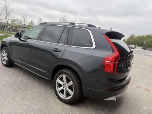 Grey Volvo XC90 2018 in Siauliai, with an engine capacity of 1.97 L and mileage of 230 thousand km for 17900 €, photo 8 on AUTOMOTO.COM.LV