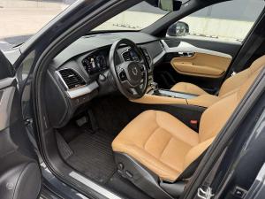 Grey Volvo XC90 2018 in Siauliai, with an engine capacity of 1.97 L and mileage of 230 thousand km for 17900 €, photo 14 on AUTOMOTO.COM.LV