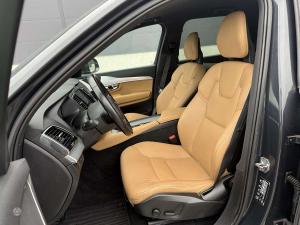 Grey Volvo XC90 2018 in Siauliai, with an engine capacity of 1.97 L and mileage of 230 thousand km for 17900 €, photo 15 on AUTOMOTO.COM.LV