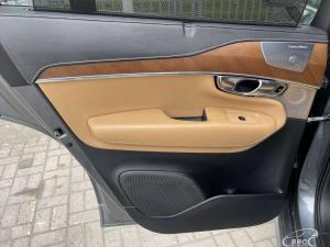 Pelēks Volvo XC90 2018 Klaipėda, ar dzinēja tilpumu 1.97 L un nobraukumu 135 tūkst. km par 23500 €, foto 15 vietnē AUTOMOTO.COM.LV