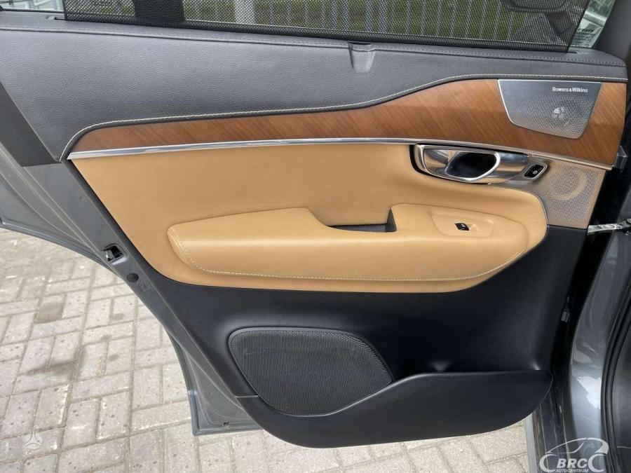 Pelēks Volvo XC90 2018 Klaipėda, ar dzinēja tilpumu 1.97 L un nobraukumu 135 tūkst. km par 23500 €, foto 15 vietnē AUTOMOTO.COM.LV