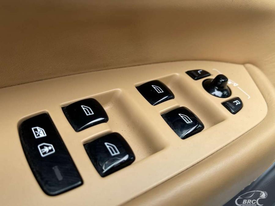 Pelēks Volvo XC90 2018 Klaipėda, ar dzinēja tilpumu 1.97 L un nobraukumu 135 tūkst. km par 23500 €, foto 20 vietnē AUTOMOTO.COM.LV
